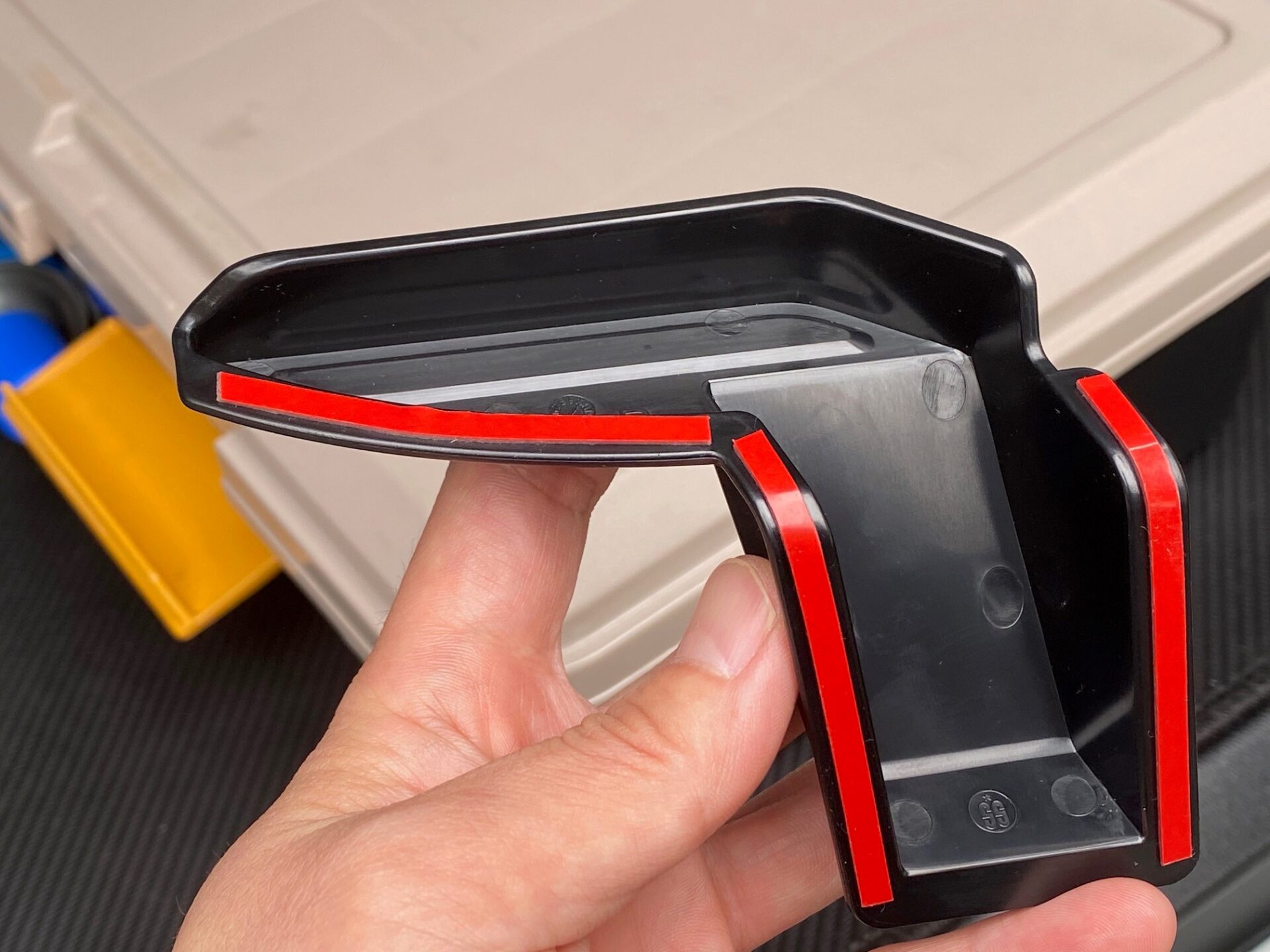 【配線保護】JB64/74ジムニーにデフォッガーカバーを取り付ける【EXEA EE-219】 - 48rider.com